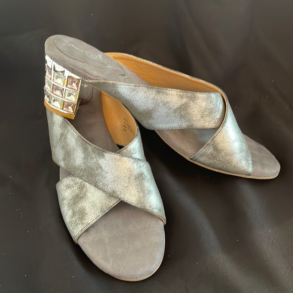 Joan Boyce | Shoes | Joan Boyce Sandals Detailed Heals With Colored ...
